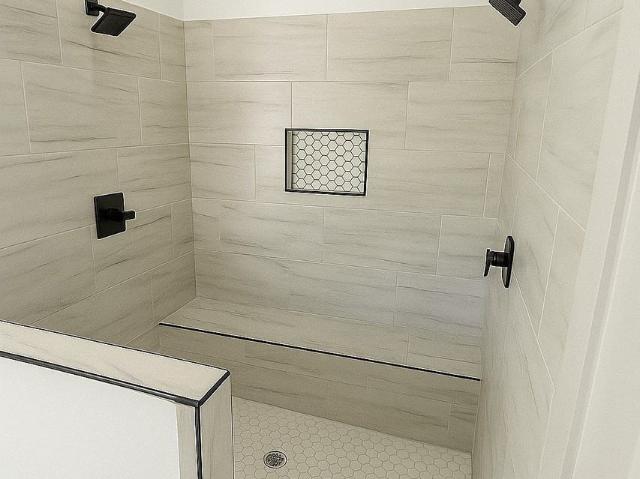 Creekmont at Garden Oak 3 Bedroom Apartment for Rent at 3938 Creekmont Drive, Houston, TX 77091 Acres Home