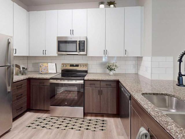 Creekstone at RTP Apartments 1 Bedroom Apartment for Rent at 5472 S Miami Blvd, Durham, NC 27703
