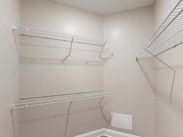 Creekstone at RTP Apartments 1 Bedroom Apartment for Rent at 5472 S Miami Blvd, Durham, NC 27703