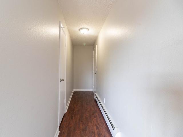 Creekside 2 Bedroom Apartment for Rent at 3666 S Pearl St, Englewood, CO 80113