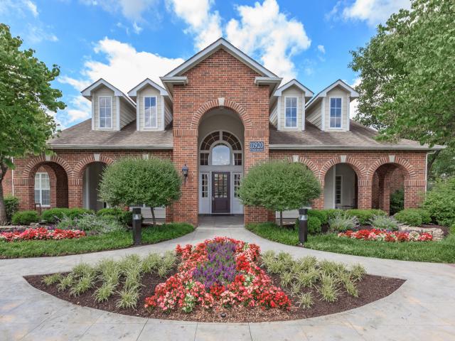 Creekside Apartment Homes