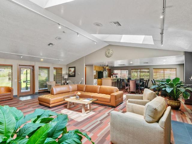Creekside Apartments 2 Bedroom Apartment for Rent at 10764 Se Sunnyside Rd, Happy Valley, OR 97015 Sunnyside