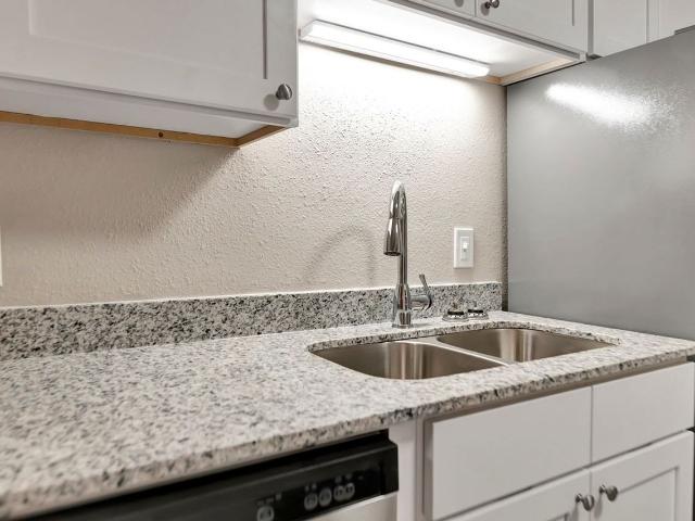 Creekside Apartments 2 Bedroom Apartment for Rent at 2301 Motes Rd, Sylacauga, AL 35150