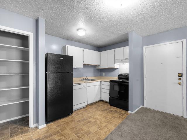 Creekside Apartments