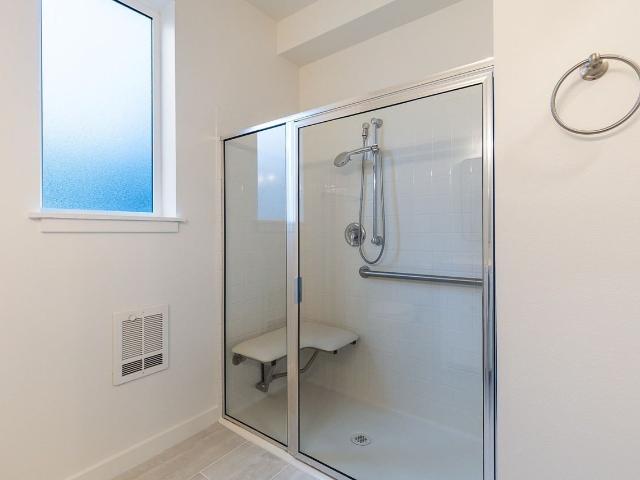 Creekside Apartments 3 Bedroom Apartment for Rent at 3301 132nd St Se, Eastmont, WA 98208 Silver Lake