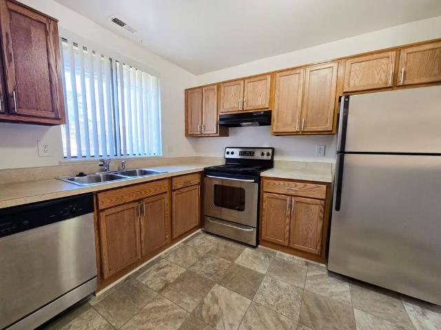 Creekside of Farmington Hills Apartments