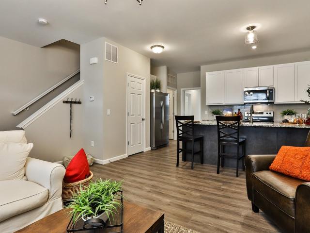 Creekside Landing 3 Bedroom Apartment for Rent at 102 Ripple Creek Dr, Lake St. Louis, MO 63367 Lake Saint Louis