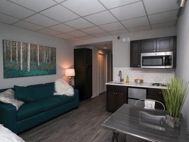 Creekview Court 2 Bedroom Apartment for Rent at 2402 N Forest Rd, Getzville, NY 14068