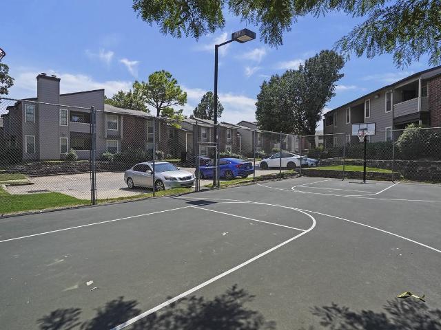 Creekwood Apartments 1 Bedroom Apartment for Rent at 8418 S 77th East Ave, Tulsa, OK 74133
