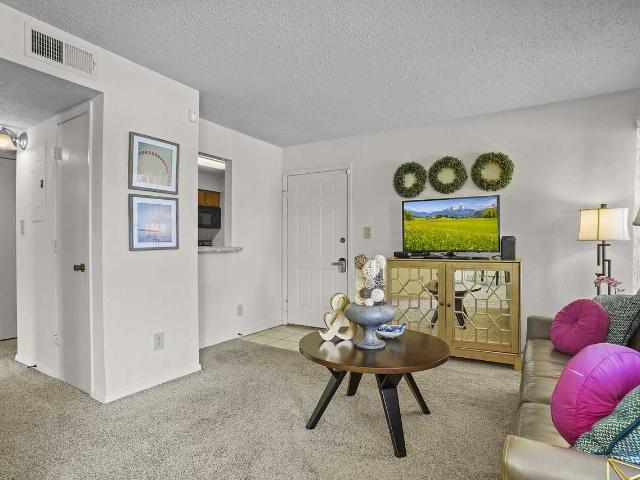 Creekwood Apartments 2 Bedroom Apartment for Rent at 8418 S 77th East Ave, Tulsa, OK 74133