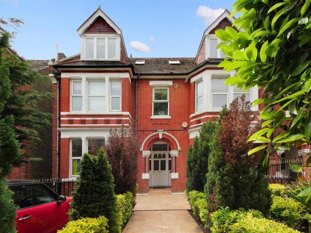 Creffield Road, W5 1 bed flat to rent £1,975 pcm £456 pw