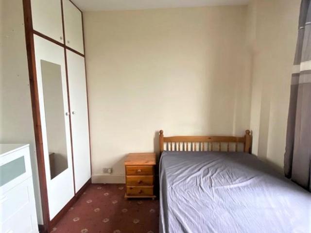 Creffield Road, Ealing W5, Room to rent, £825 pcm | PrimeLocation