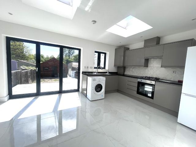 Creighton Road, Tottenham, London N17, 5 bed terraced house to rent, £3,250 pcm | PrimeLocation