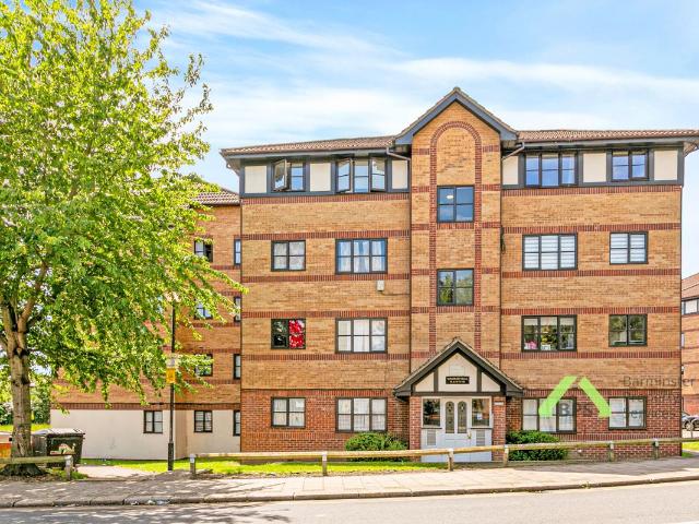Creighton Road, London N17, 2 bed flat to rent, £2,100 pcm | PrimeLocation
