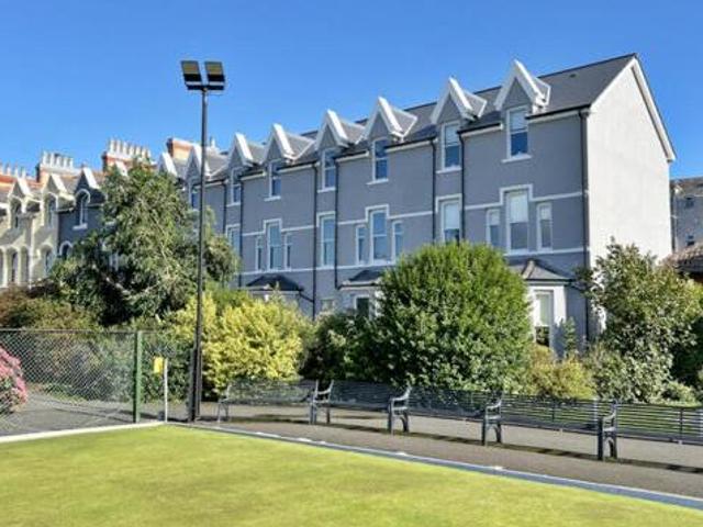 Crellins Court, 4 Bedroom House