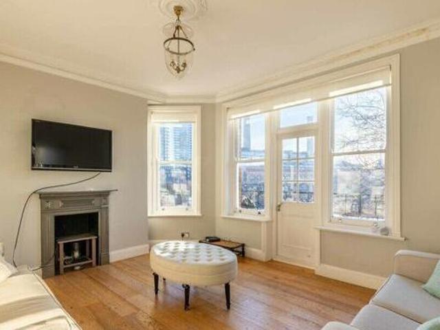 Cremorne Road, Chelsea, 3 Bedroom Apartment