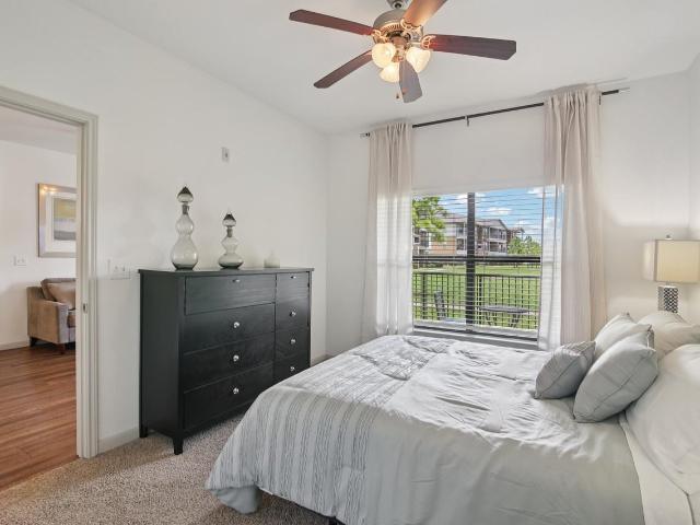 Crenshaw Grand 1 Bedroom Apartment for Rent at 5400 Crenshaw Rd, Pasadena, TX 77505
