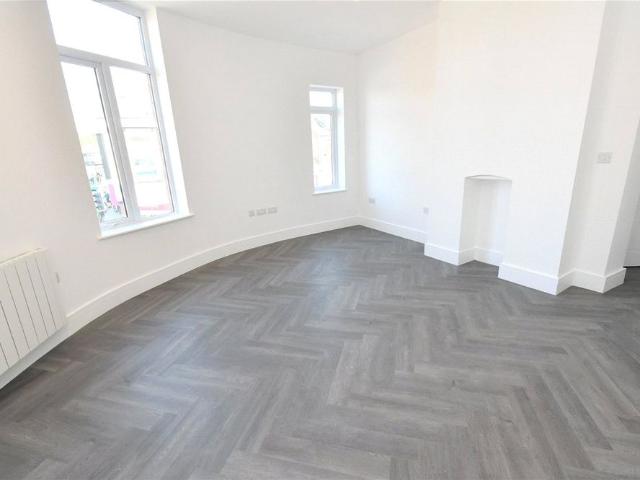 Crescent View, CH48 4HA, West Kirby