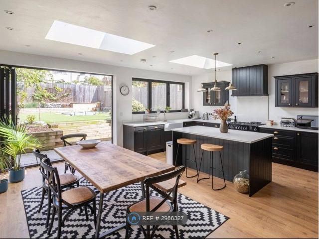 Crescent Way, London SW16, 4 bed semi detached house to rent, £3,700 pcm | PrimeLocation