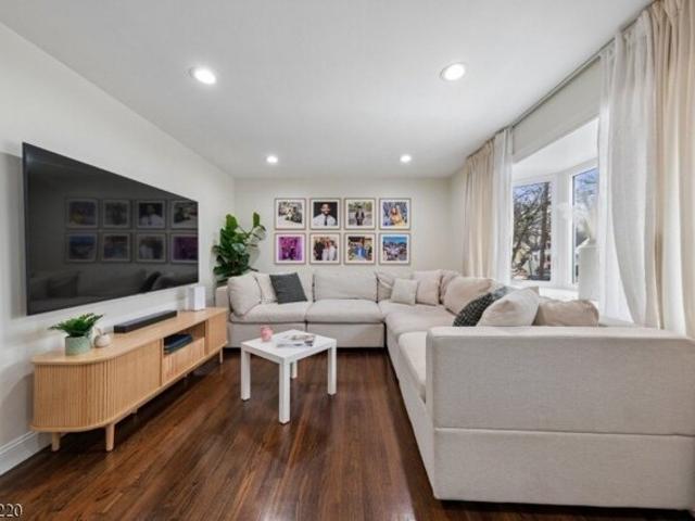 Crescent Ave, Roselle, Home For Sale