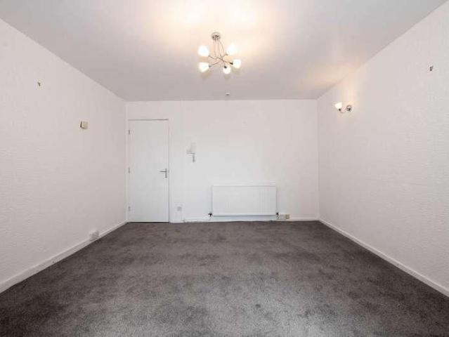 Crescent Avenue, Prestwich, M25