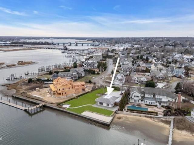 Crescent Dr, Brielle, Home For Sale