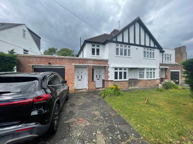 Crescent Drive, Petts Wood, Orpington BR5, 1 bed flat to rent, £1,300 pcm | PrimeLocation