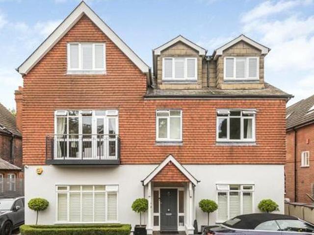 Crescent East, Hadley Wood, 1 Bedroom Apartment
