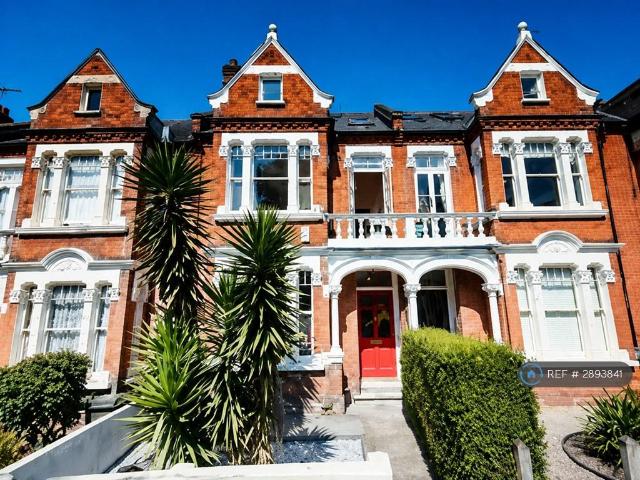 Crescent Lane, London, SW4 5 bed terraced house to rent £7,750 pcm £1,788 pw