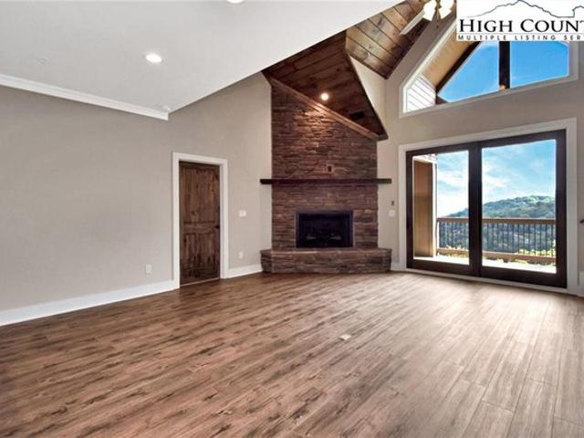 Crescent Ln Unit 23B, Sugar Mountain, NC 28604