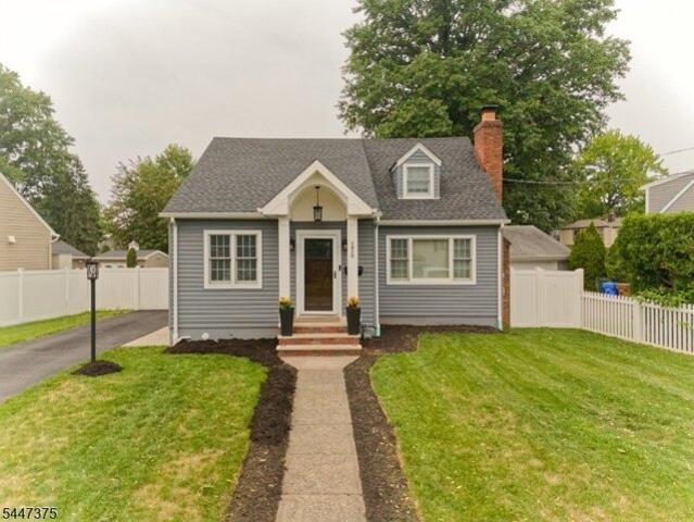 Crescent Pkwy, Linden, Home For Sale