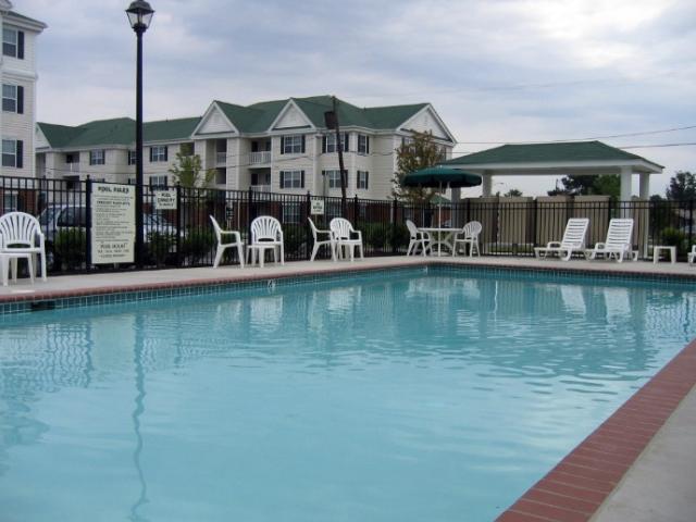 Crescent Place 1 Bedroom Apartment for Rent at 2804 Turnpike Rd, Portsmouth, VA 23707