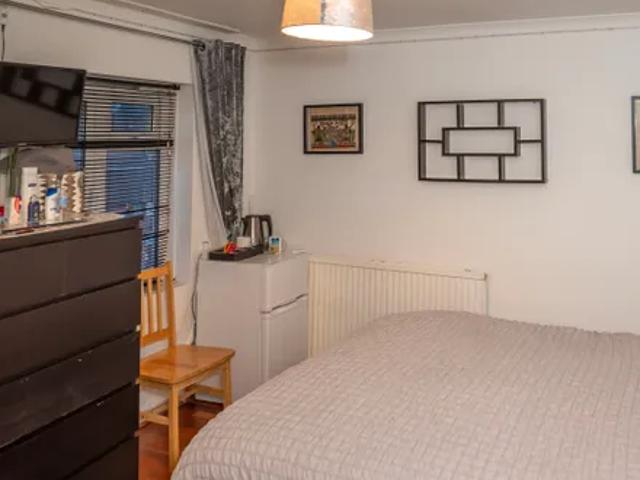 Crescent Rise, London, N11 2EL, United Kingdom | Room for rent #146440761 | Rentberry