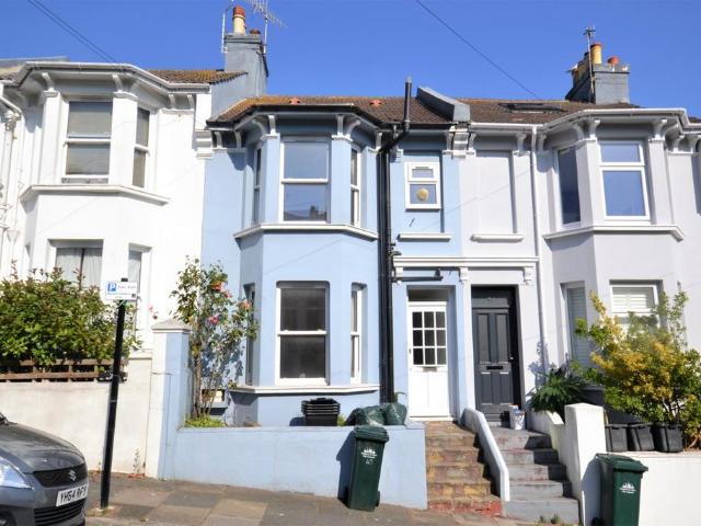 Crescent Road, Brighton BN2 5 bed terraced house to rent £2,708 pcm £625 pw