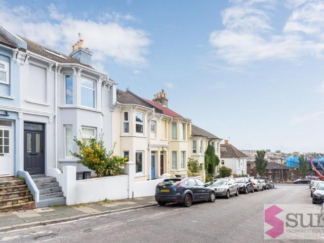Crescent Road, Brighton 4 bed terraced house to rent £2,450 pcm £565 pw