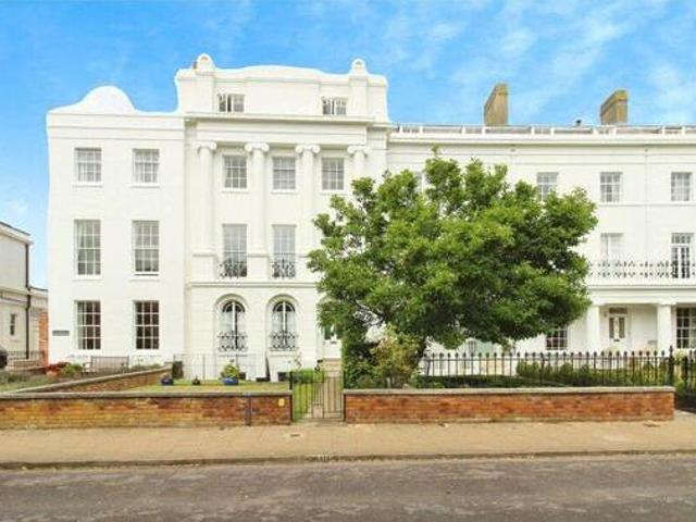 Crescent Road, Gosport, 2 Bedroom Duplex