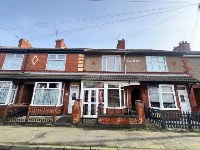 Crescent Road, Hugglescote, Coalville LE67, 2 bed terraced house to rent, £925 pcm | PrimeLocation