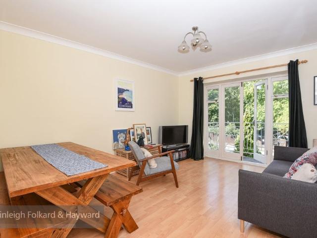 Crescent Road, London, N8