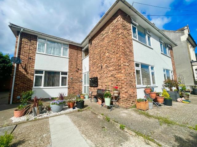 Crescent Road, Ramsgate, Kent CT11, 1 bed flat to rent, £875 pcm | PrimeLocation