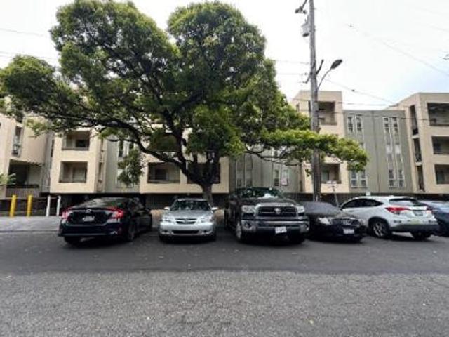 Crescent St Apt 312