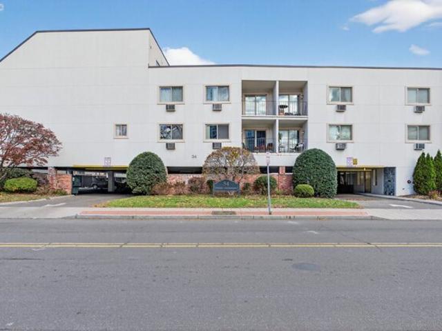 Crescent St Apt D, Stamford, Condo For Sale