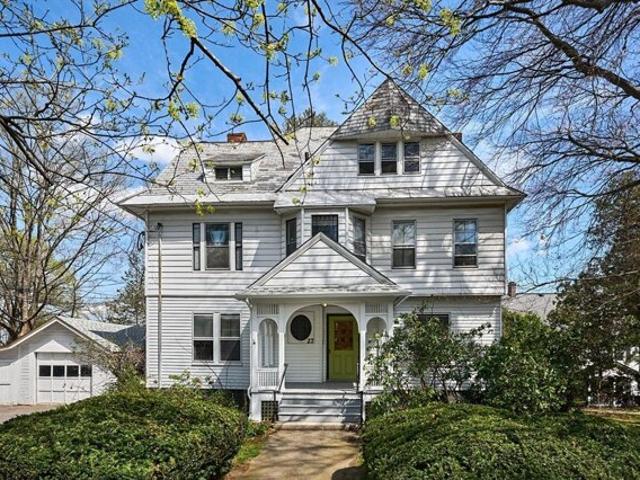 Crescent St, Northampton, Home For Sale