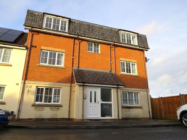 Cresscombe Close, Gillingham, Dorset SP8, 1 bed flat to rent, £650 pcm | PrimeLocation