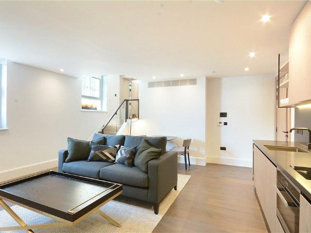 Cresswell Gardens, London SW5, 2 bed flat to rent, £4,008 pcm | PrimeLocation