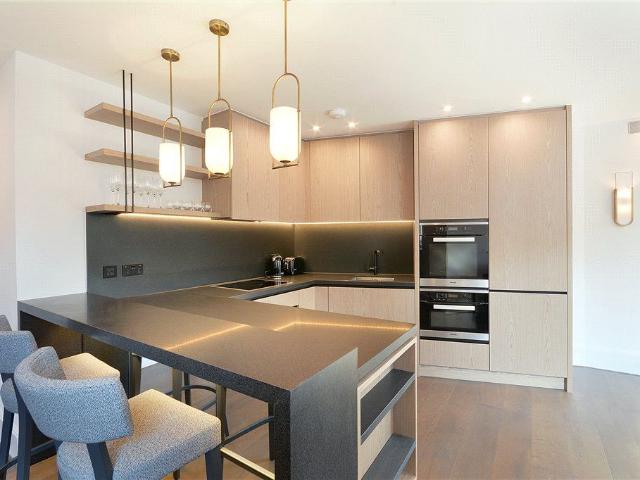 Cresswell Gardens, London SW5, 2 bed flat to rent, £4,182 pcm | PrimeLocation