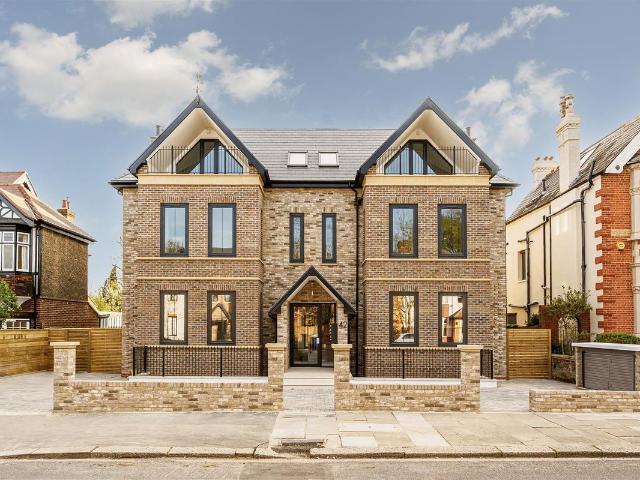 Creswick Apartments, Creswick Road, London W3, 2 bed flat to rent, £3,250 pcm | PrimeLocation