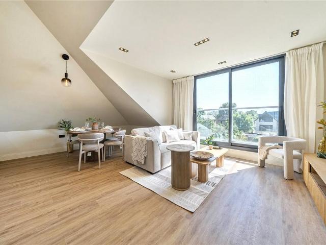 Creswick Road, London, W3 2 bed flat to rent £3,250 pcm £750 pw