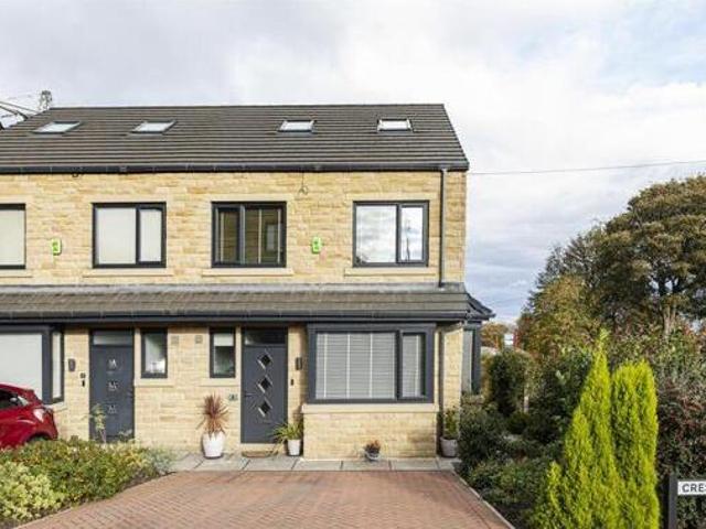 Crest Court, Lindley, 4 Bedroom Semi detached