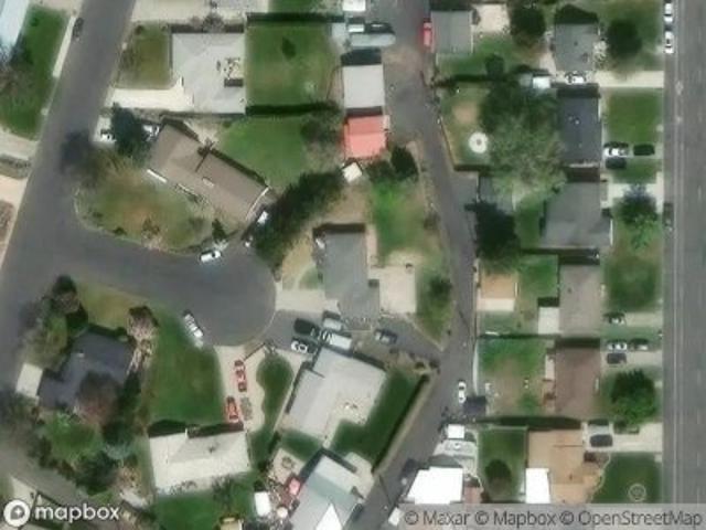 Crest Dr