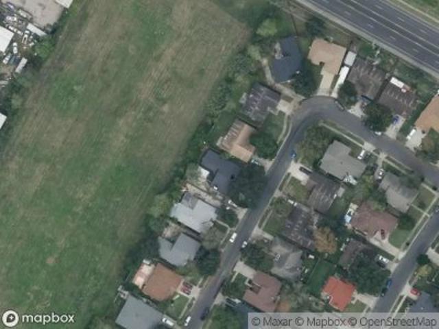 Crest Pebble Dr